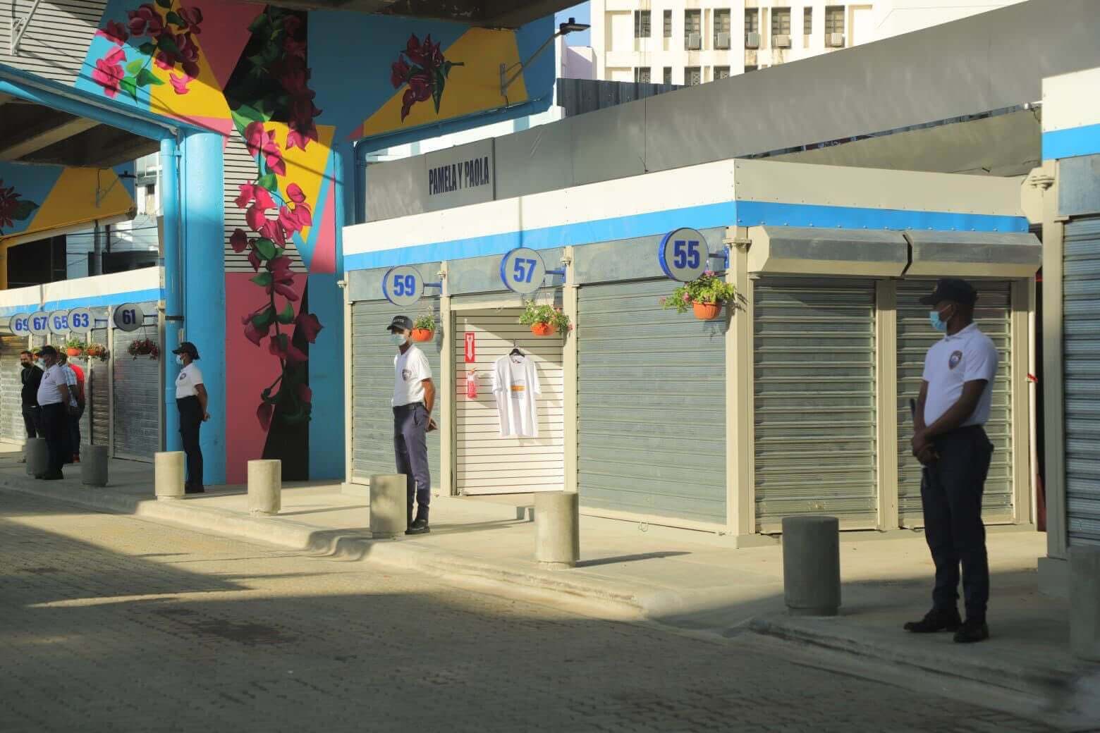 Presidente inaugura remozamiento de la Duarte con París - Color Visión