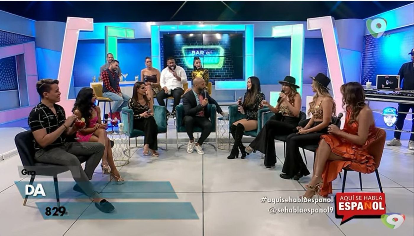 Tueska y las Chicas de Posadas en un Gran Concierto | Aquí se Habla ...