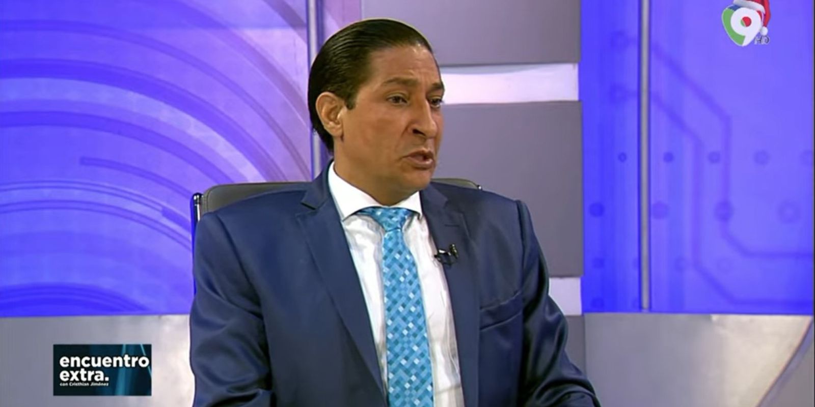 Iván Gatón experto en política internacional en Encuentro extra - Color ...