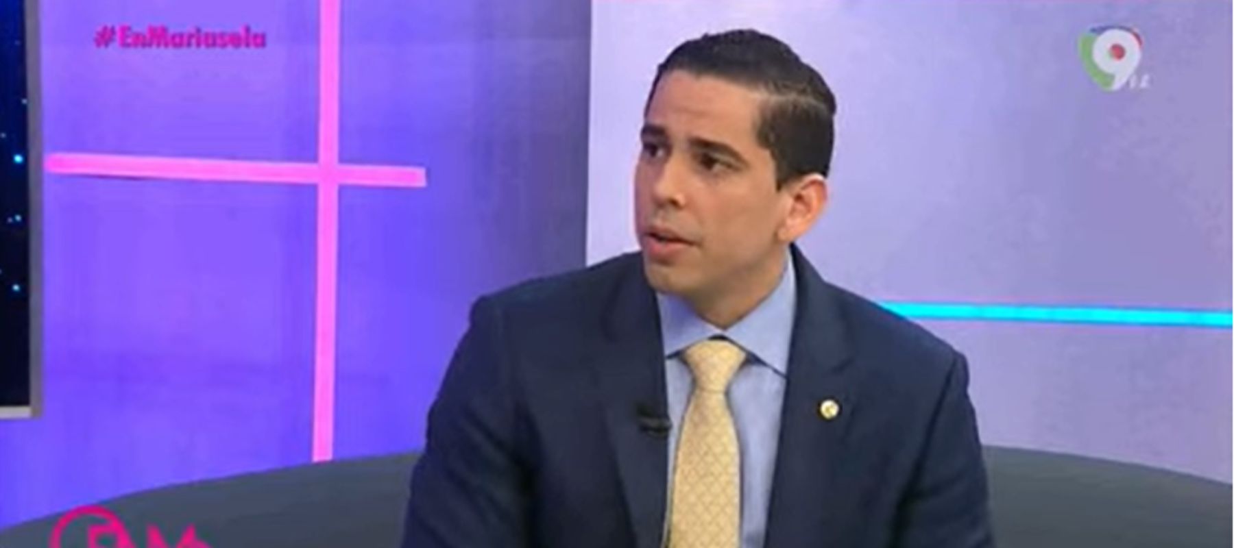 Dr. Edward Guzmán aclara conflicto entre las ARS y el CMD | Esta Noche ...