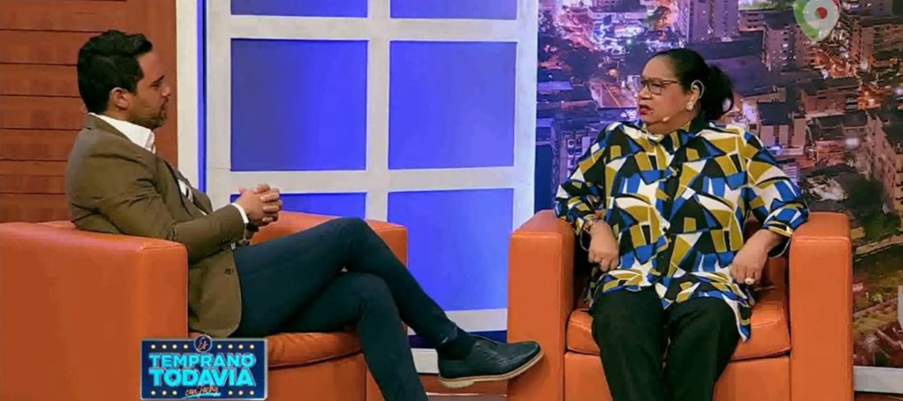 Angelita Curiel, "La Mulatona" | Es Temprano Todavía - Color Visión