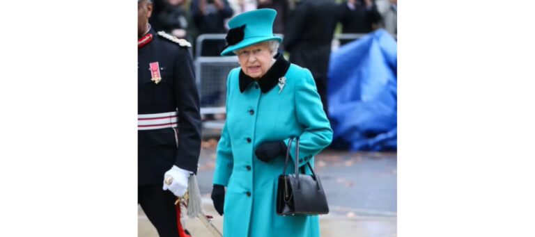 El poder y significado de la cartera en el mundo diplomático - Color Visión