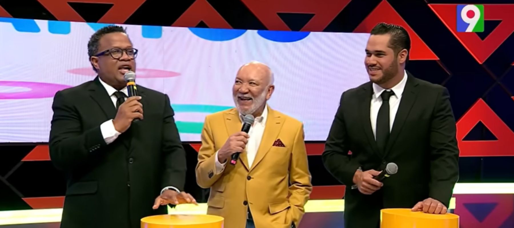 El real humor de los profesionales en Divertido con Jochy - Color Visión