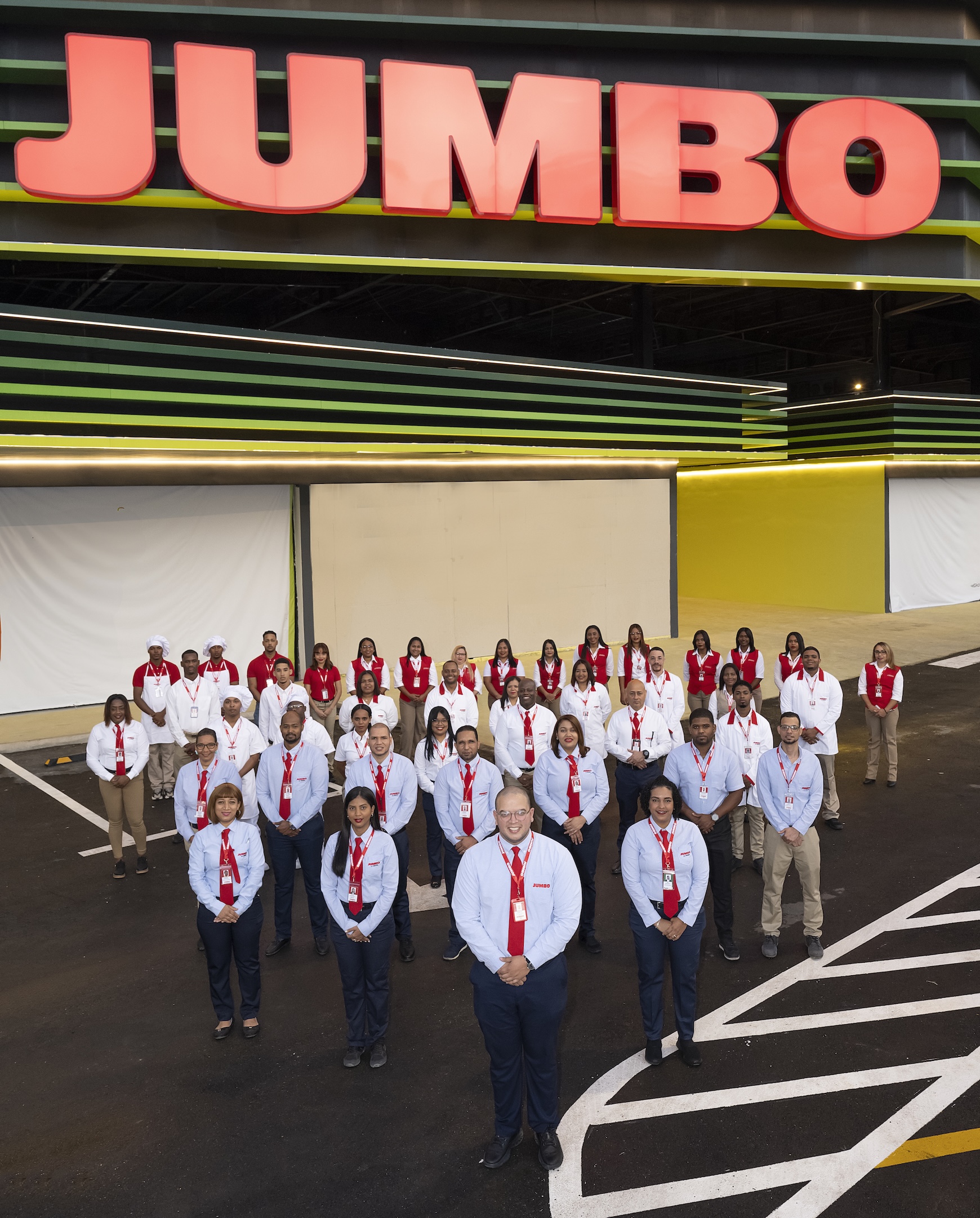 Jumbo inaugura su nueva tienda en Plaza Patio Embajada, Ave. República ...