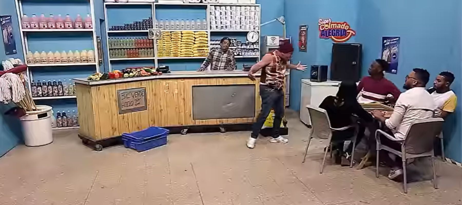 Una visita inesperada en el show de Raymond y Miguel #223 - Color Visión